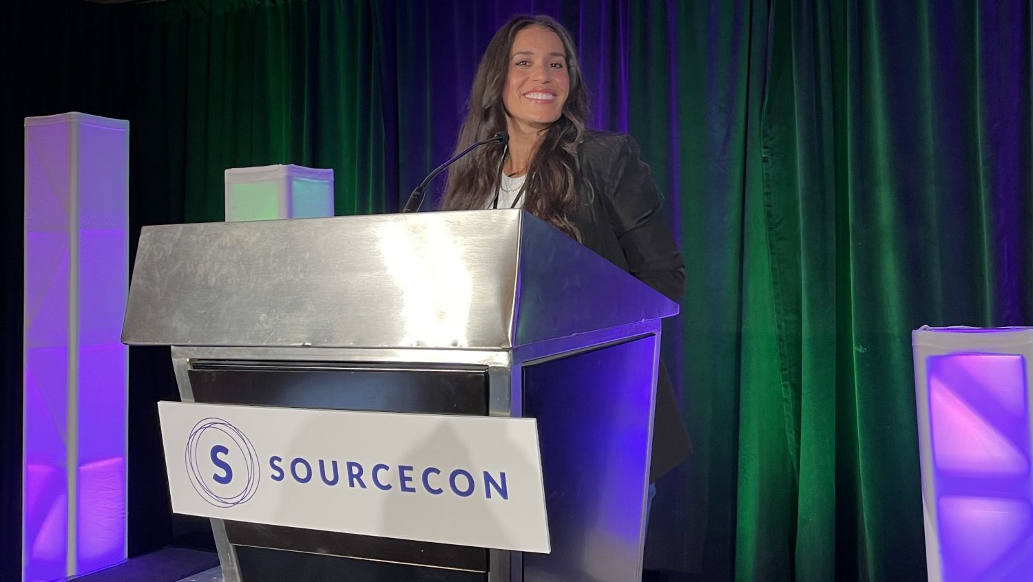Getting Out of Your Comfort Zone: My First SourceCon [Public Speaking] Adventure | ERE